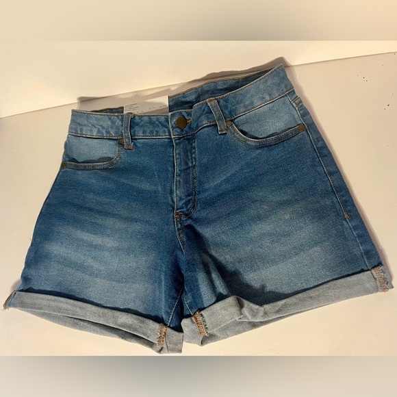 Serra | Shorts | Serra Womans Cuffed Jean Denim Midrise Shorts Sz6 ...